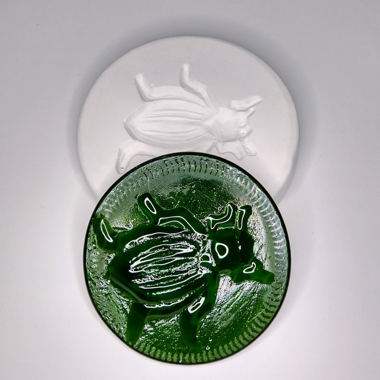 Beetle Bottle Bottom Mold - Glass With A Past